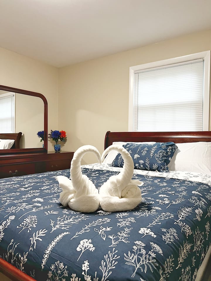 Room W/ Private Bathroom - Woodbridge, VA