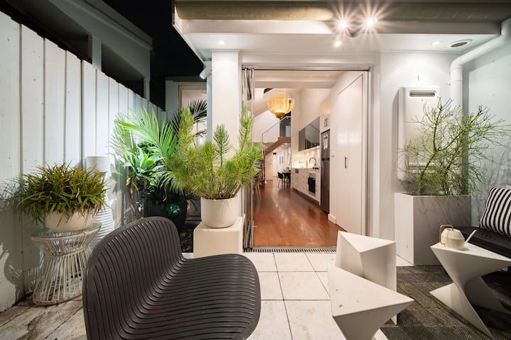 3br Urban Oasis Pool, Gym & Parking Surry Hills - Surry Hills