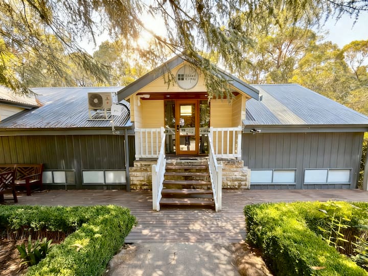 Cub House - Dandenong Ranges