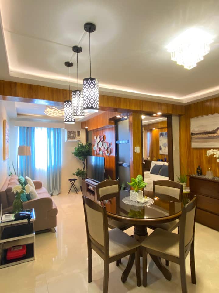 Executive Suite Condo Unit 1 @ Marina Spatial - Dumaguete