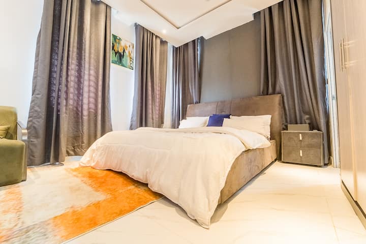 Pool/gym/near Airport/ Wifi - Accra