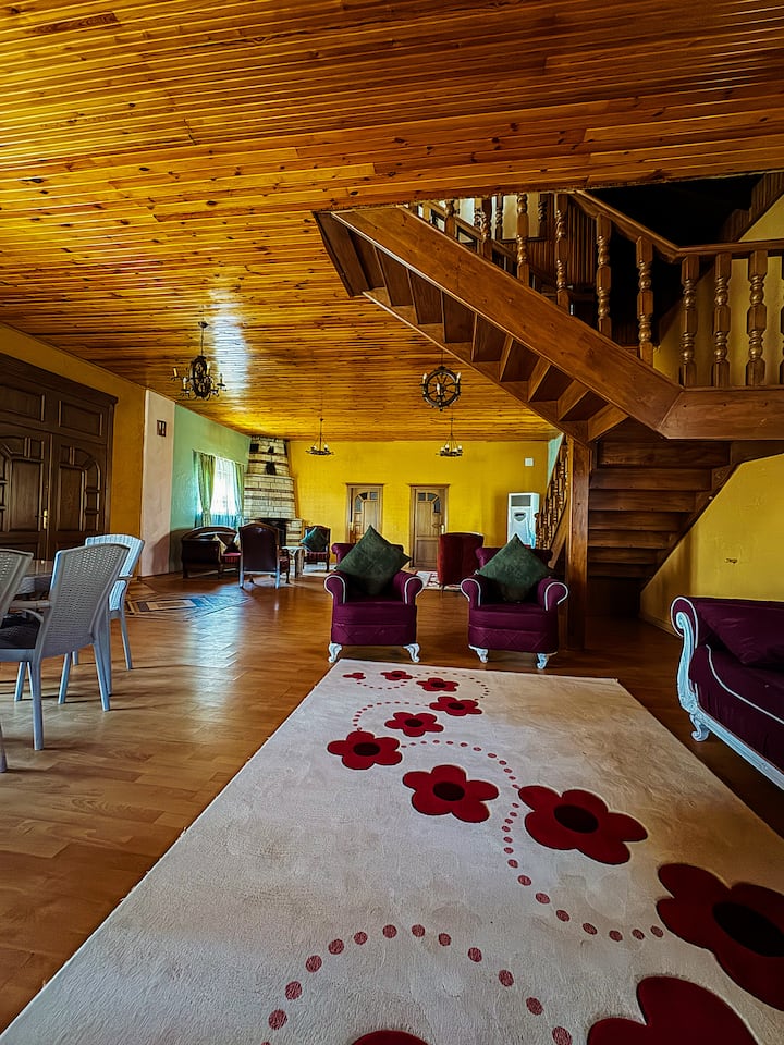 2 Katlı Taştan Ve Ahşap Villa - Çatalca