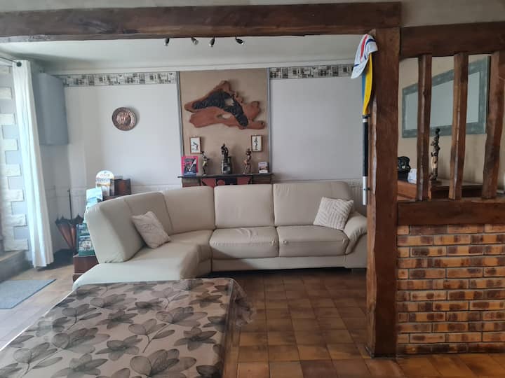 Gîte Ouillypontain

De 6 Personnes à 10 Personnes - Clécy