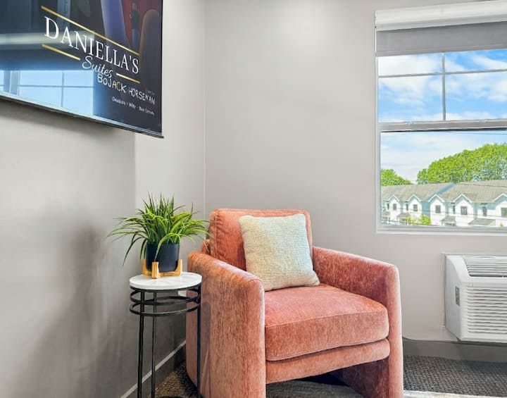 *New Queen Premium|kitchen|salem+northshore|dining - Middleton, MA