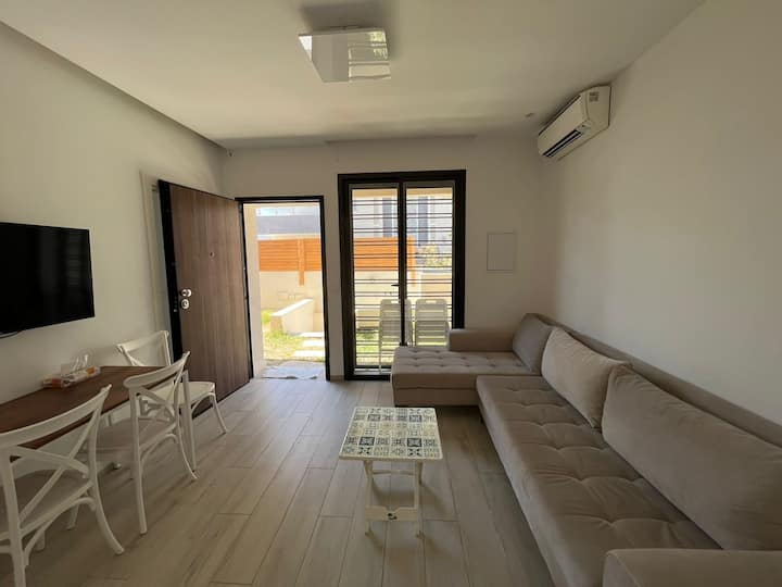 New Cosy Flat With Garden - La Marsa