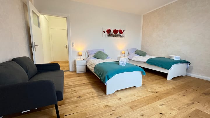 Großzügige Citywohnung – Modern & Gemütlich - Neumünster