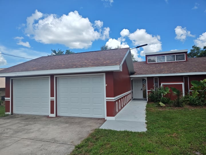 Hogar Dulce Hogar - Spring Hill, FL