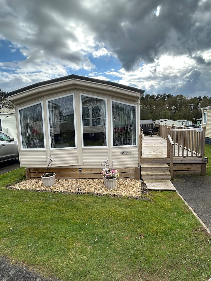 Homely 2 Bed Static Caravan - Lockerbie