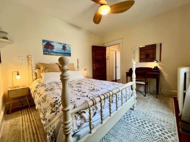 Cozy Room In Historical Neighborhood - Norfolk, VA