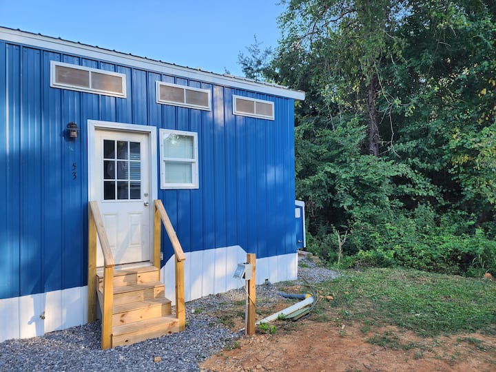 June Bug Tiny Home - Decatur, TN