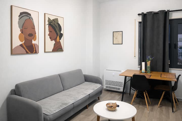 Mozart Apartment|city Center Tirana|self Check In - Tirana