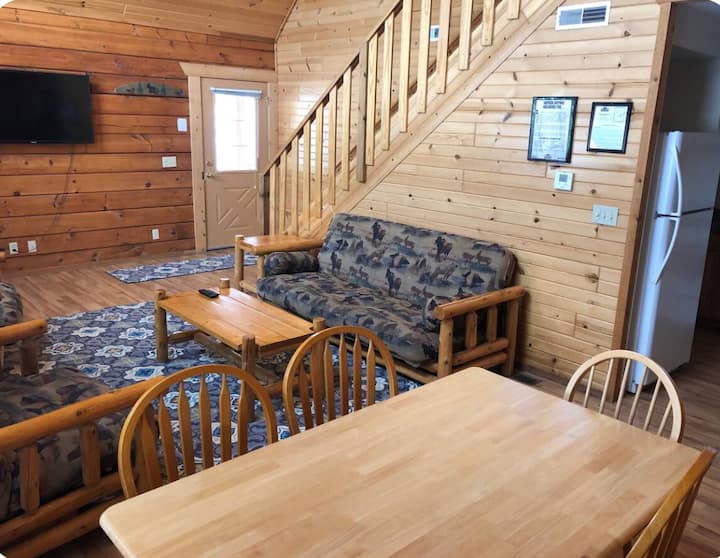 Jellystone Cabin - Three Bears Resort, Warrens