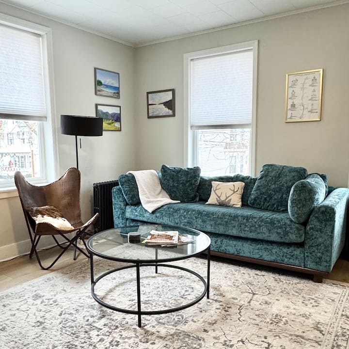Cozy Uptown Getaway - Kingston, NY
