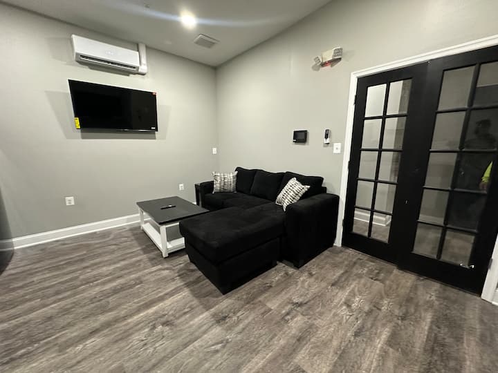 Apartment With Parking In An Excellent Location. - Kennett Square, PA