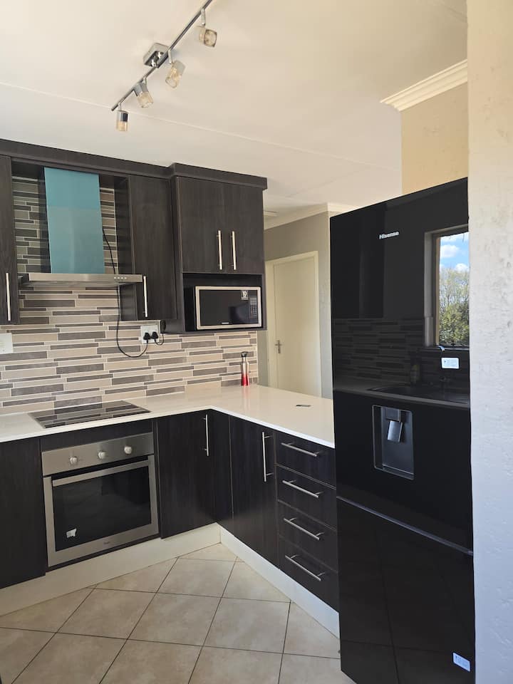 Fully Furnished Apartment - Centurion