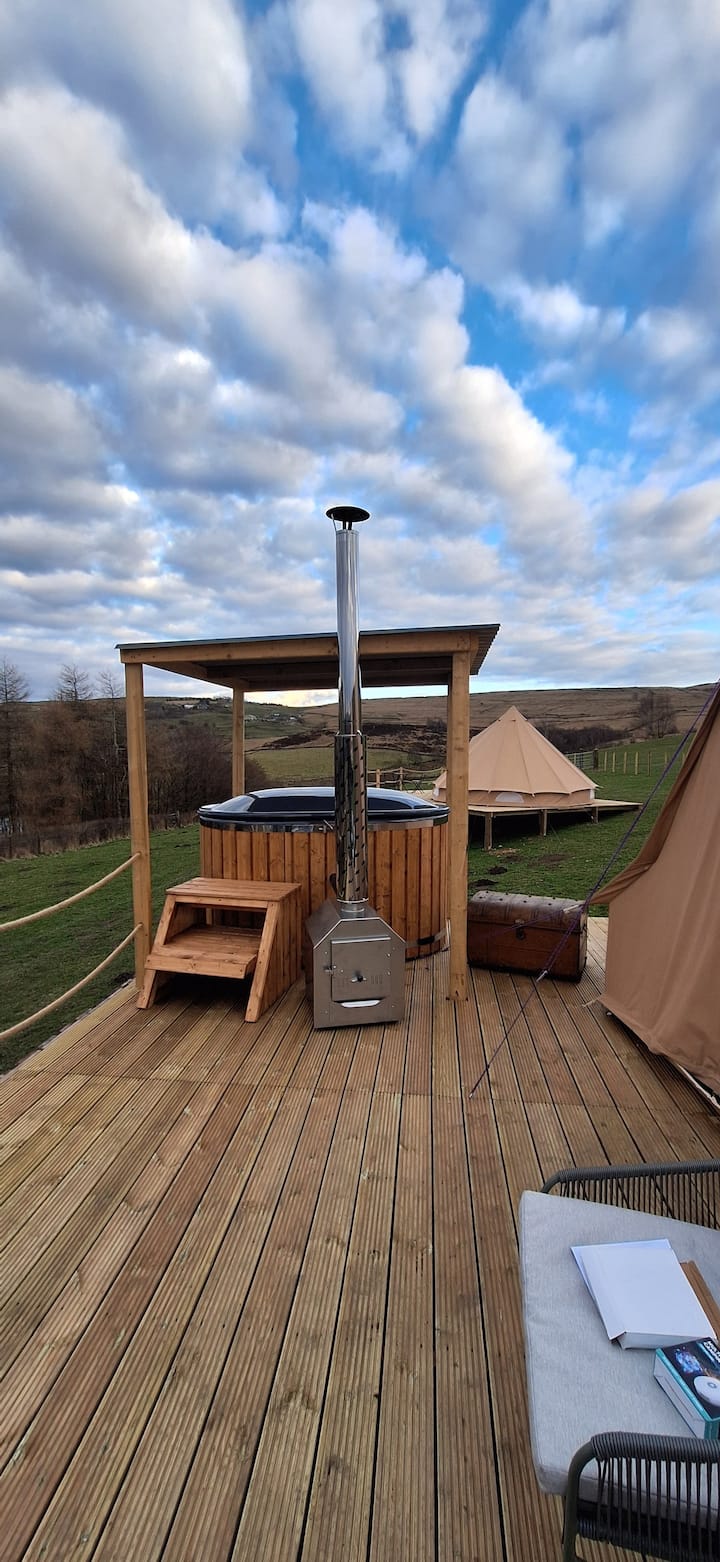 Nature's Nest
Tent & Hot Tub - Yorkshire