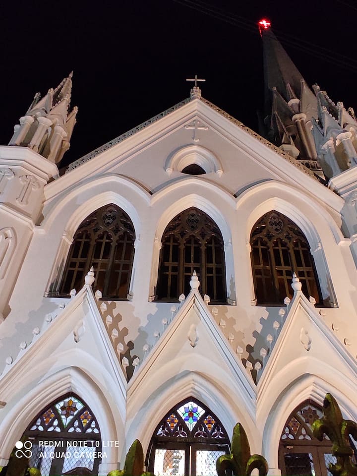 Entire House/beach/church/temple/us Consulate/ac - Chennai