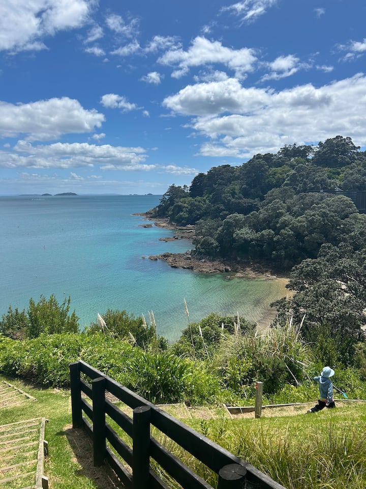 3 Bed 2 Bath With Big Garden And Beach Access - Waiheke Island