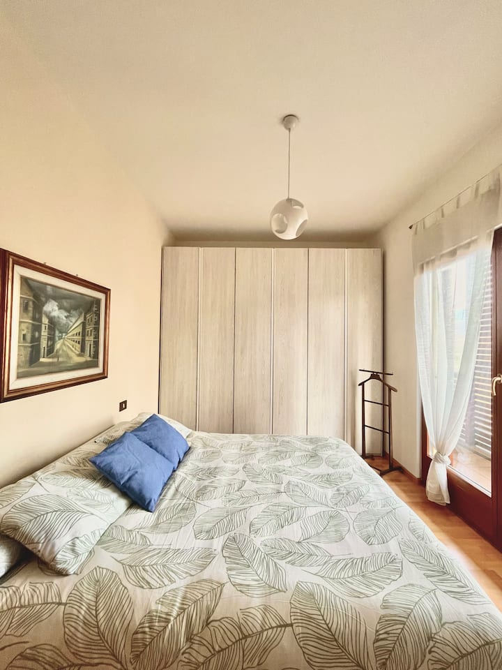 Camera Con Balcone - Schio