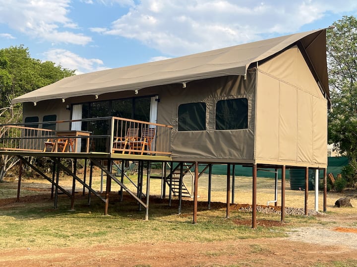 Zambezi Family Tent - Hekpoort