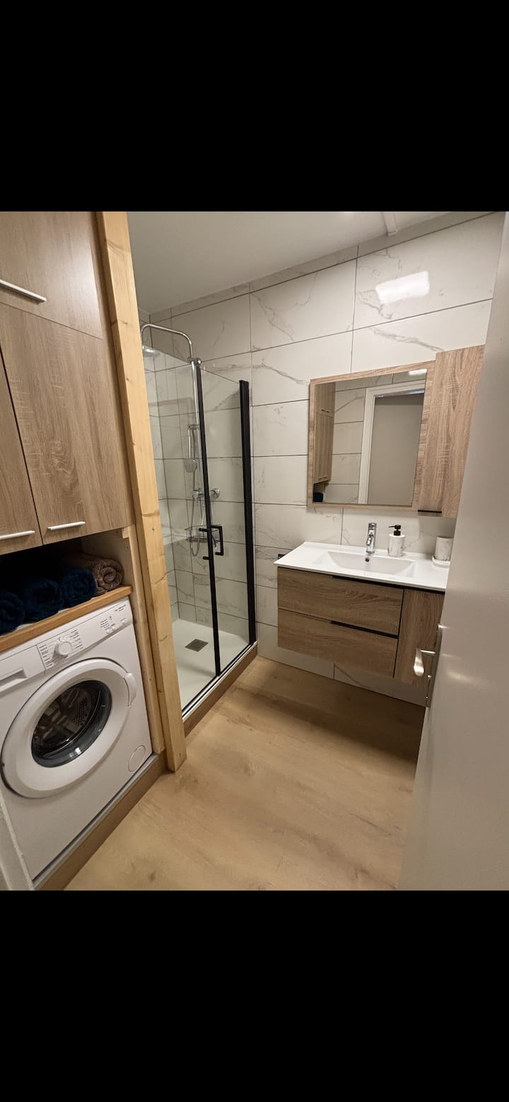 Charmant T2 Vu Sur Les Montagnes - Albertville