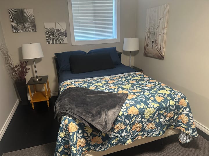 Hideaway Bunker In Westfort - Thunder Bay