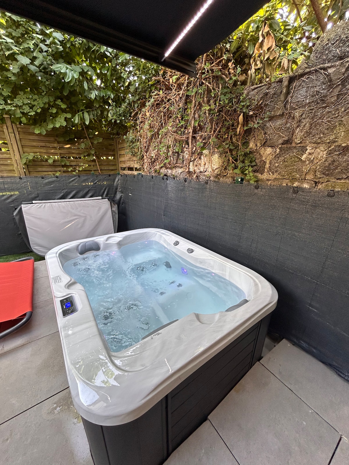 Pequeño estudio y su spa protegido - Departamentos en renta en Nancy ...