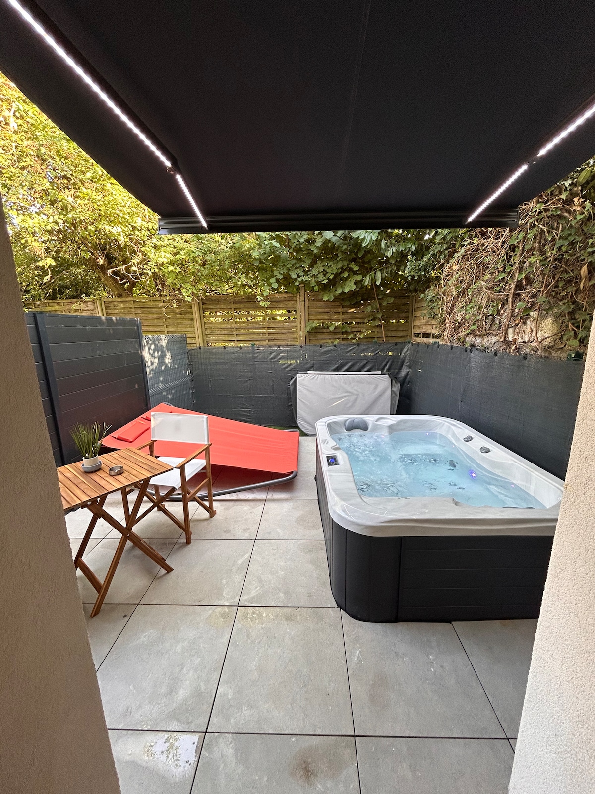 Pequeño estudio y su spa protegido - Departamentos en renta en Nancy ...