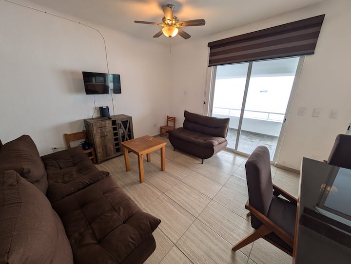 Depa Frente Al Mar-8 Pax-3 Piso - Manzanillo