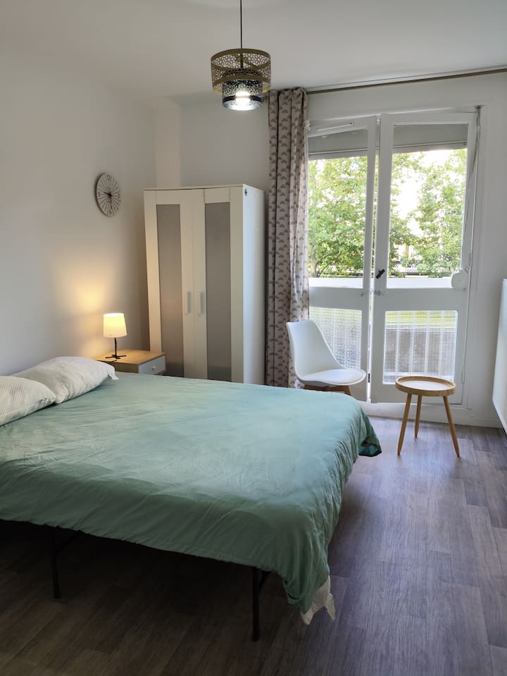 Chambre Privée Dans Un Appartement - Rennes