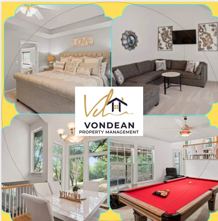 Big House In Shawnee-family Fun Room - Shawnee, KS