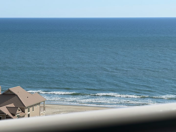 Spacious Luxury~oceanview~horizon At 77th~sleeps 8 - Myrtle Beach