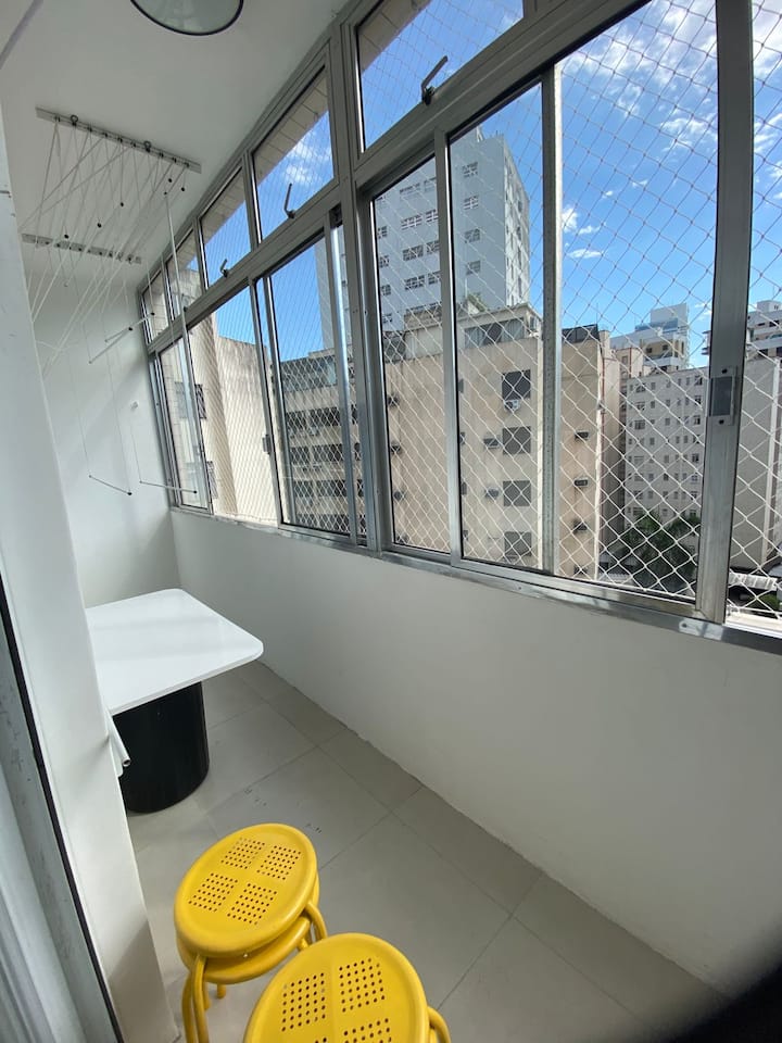Apto 2dorm à 1 Quadra Da Praia Boqueirao, A/c, 1vg - Santos, Brasil