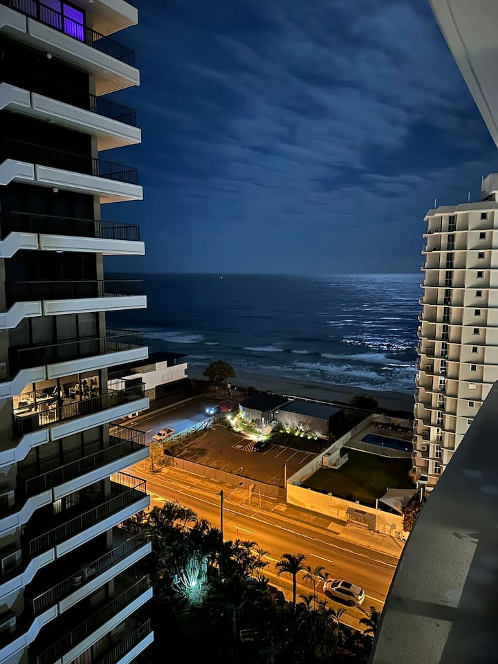 Holidays Main Beach Gold Coast - Surfers Paradise