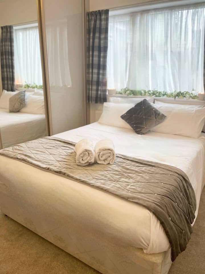 Ground Floor Flat With A Garden - Burnham-on-Crouch