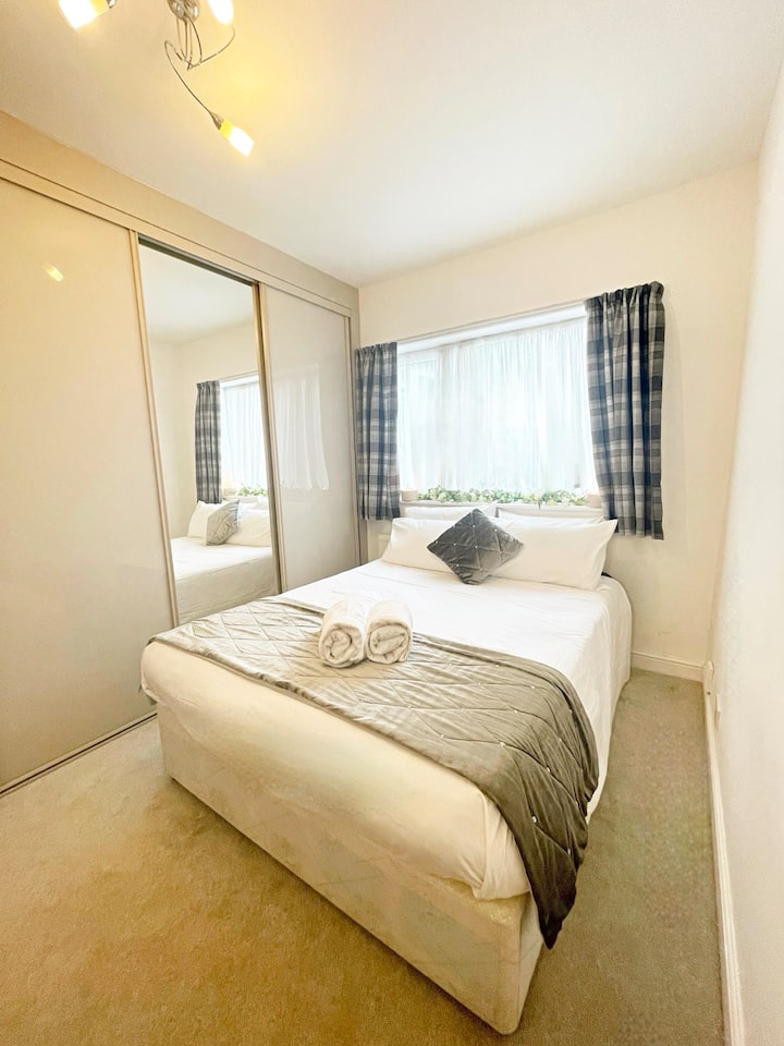 Cosy Modern Ground Floor Retreat • With A Garden - Southend-on-Sea