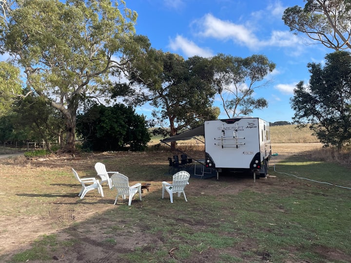 Glamping Jayco Bushpack Family Farmstay - Southend