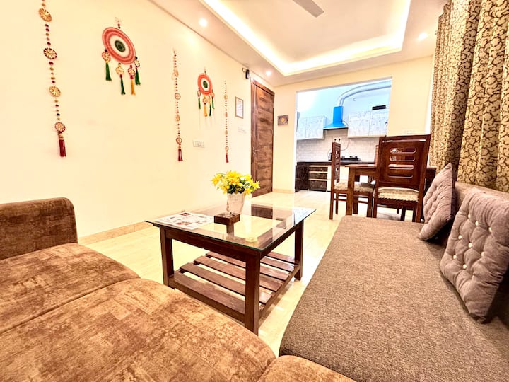 Heaven Vibes Stays | Serene 1bhk Near Laxman Jhula - Rishikesh