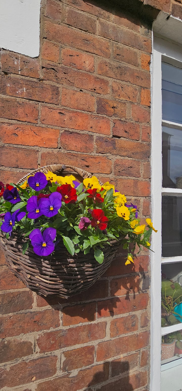 Cottage With Log Burner - Bewdley