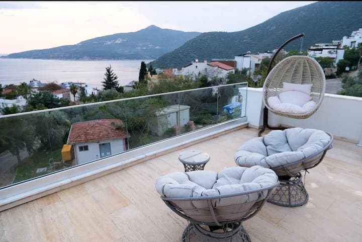 Номер на мансарде со своей террасой - Kalkan