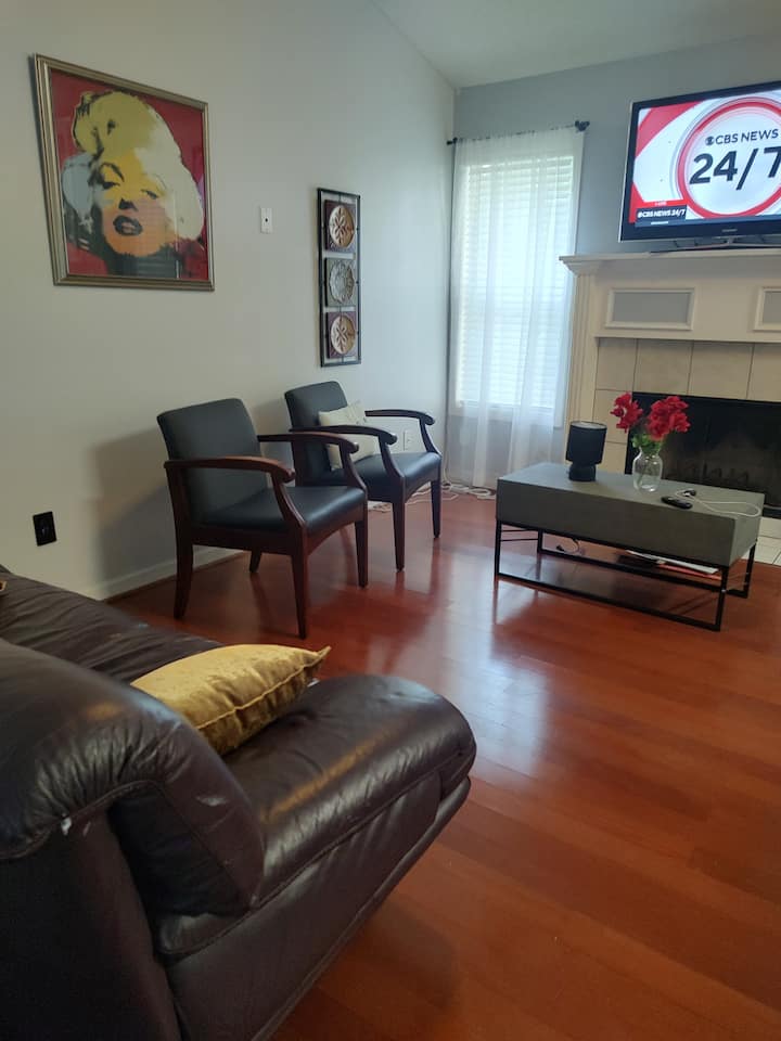 The Spacious Suite Lyfe - Riverdale, GA