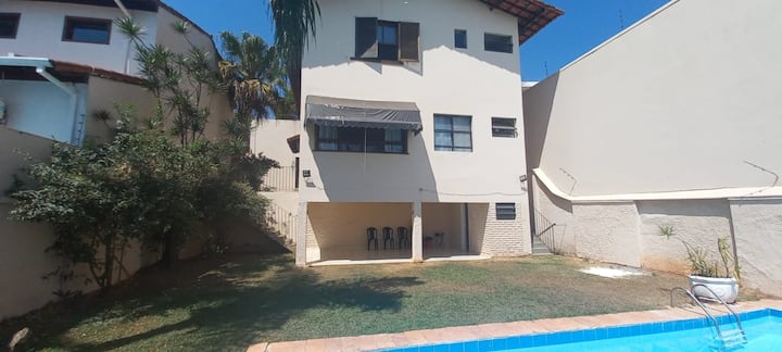 Casa Com Piscina No Belvedere - Belo Horizonte