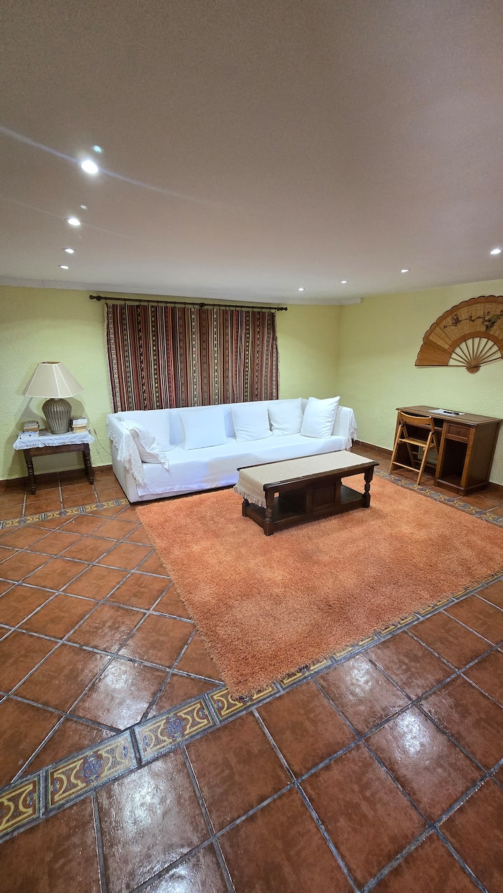 Apartamento En Casa Rústica Con La Piscina Privada - Dénia