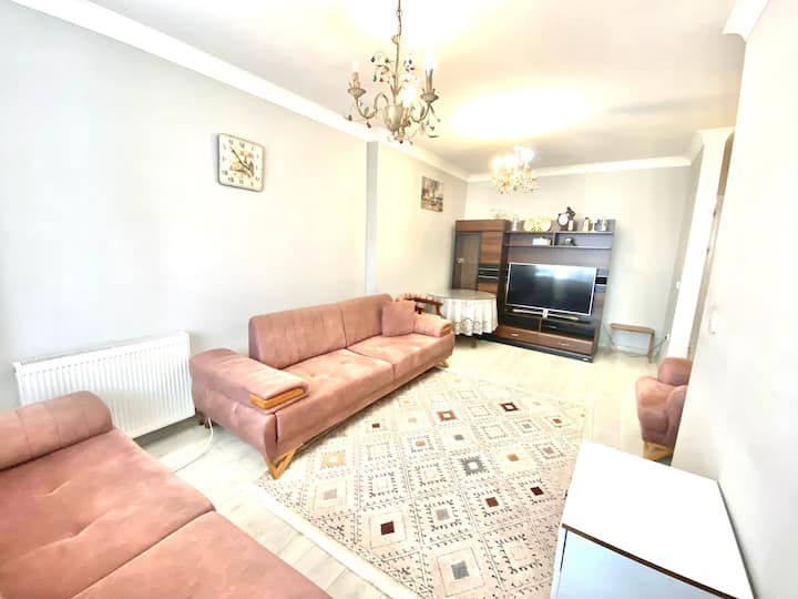 Havuzlu Lüks Sitede Avm Yanında - Edremit