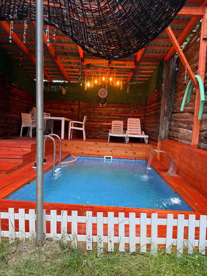 1. Havuzlu Busines Bungalow - Sapanca