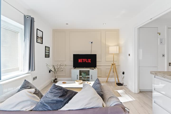 Modern & Central 1 Bed | Long Stays - Brighton and Hove