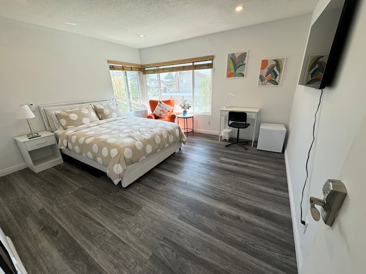 Moonlight Studio, Wifi, 55intv, Sharebath, Central - Santa Ana, CA