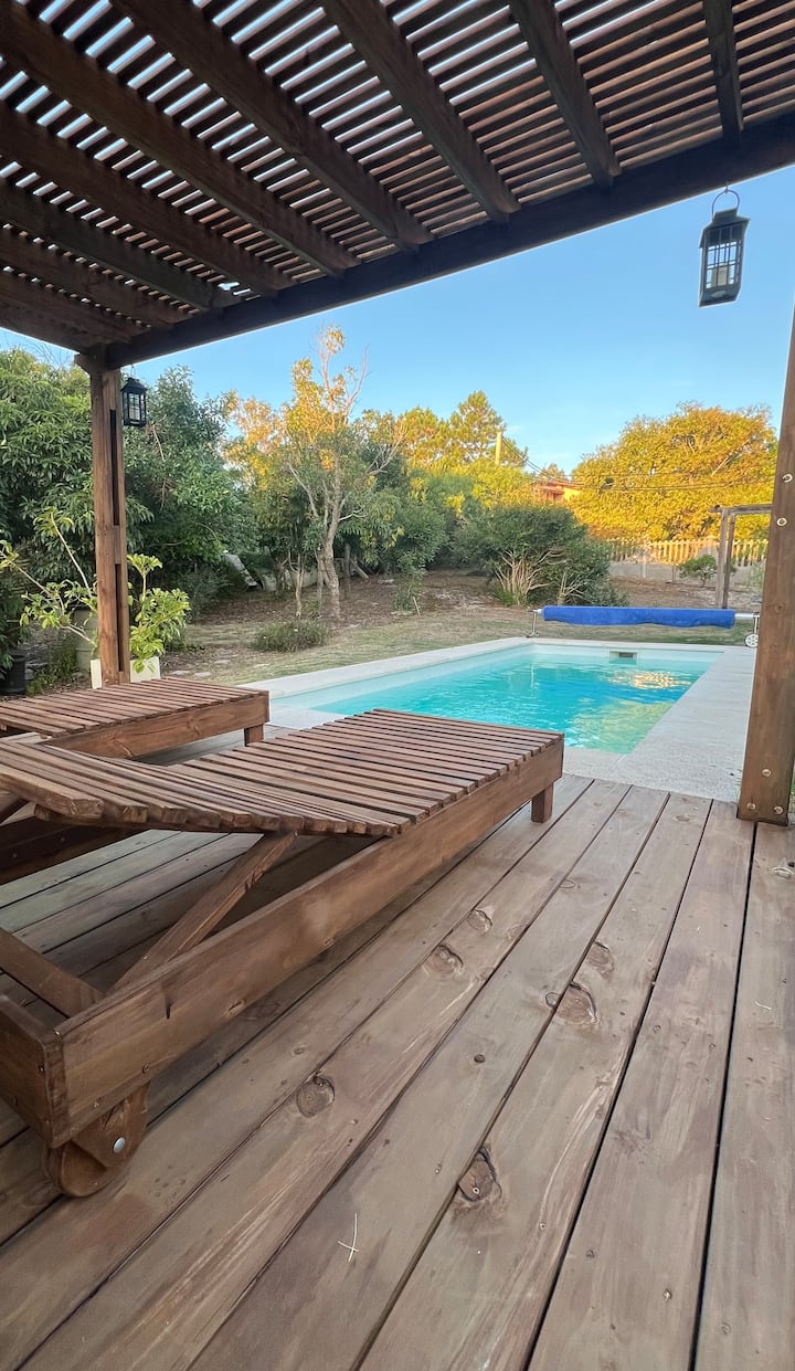 Casa Con Piscina Climatizada. - Uruguay