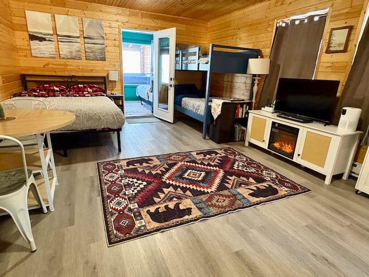 Lakeview Hideaway - Canada