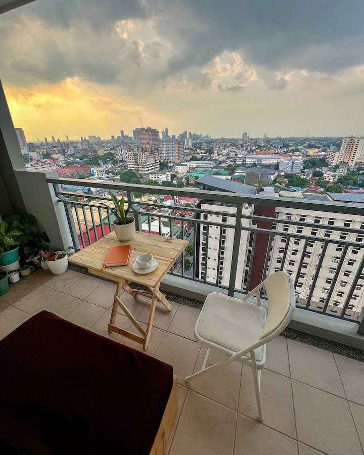 2br Comfy Condo In Qc-free Parking - Quezon City
